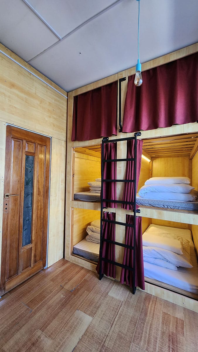 6 Capsule Dorm - Ulaanbaatar Hostel